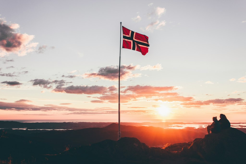 Exploring Norway in September: Weather, Tips & Activities | OneVasco Blog