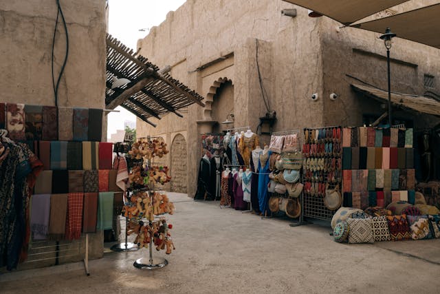 30 Best Markets in Dubai: Best Street & Flea Markets! | OneVasco Blog