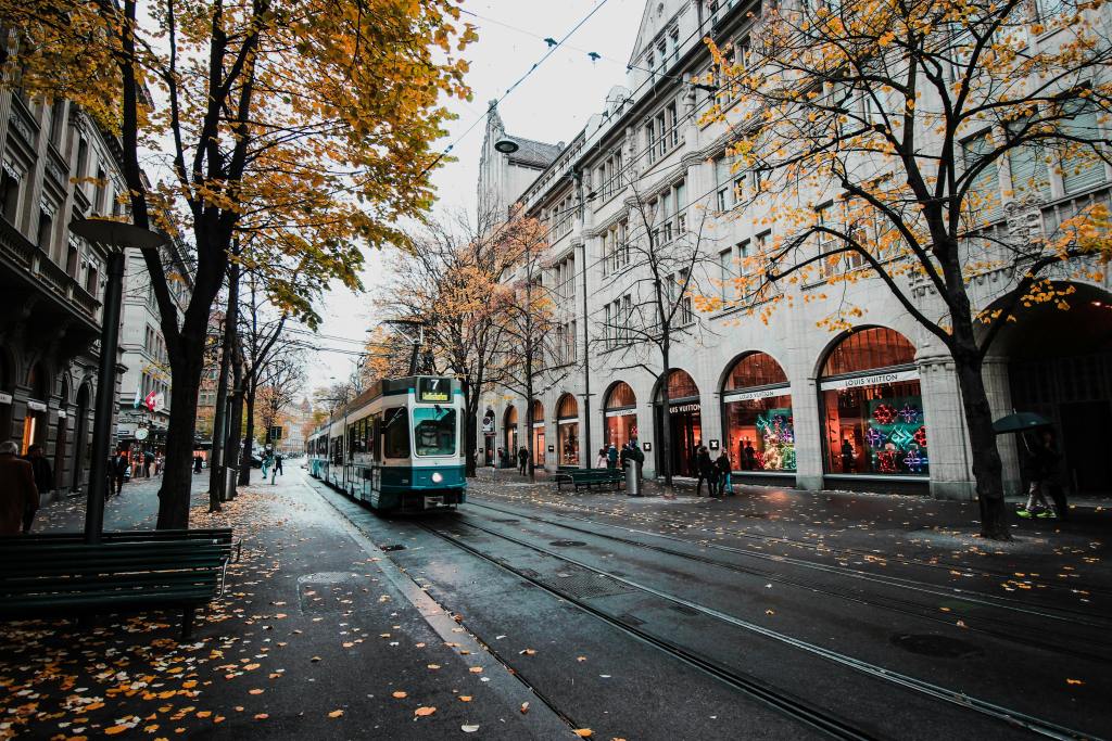 25 Things to Buy in Switzerland That Every Traveler Will Love ...